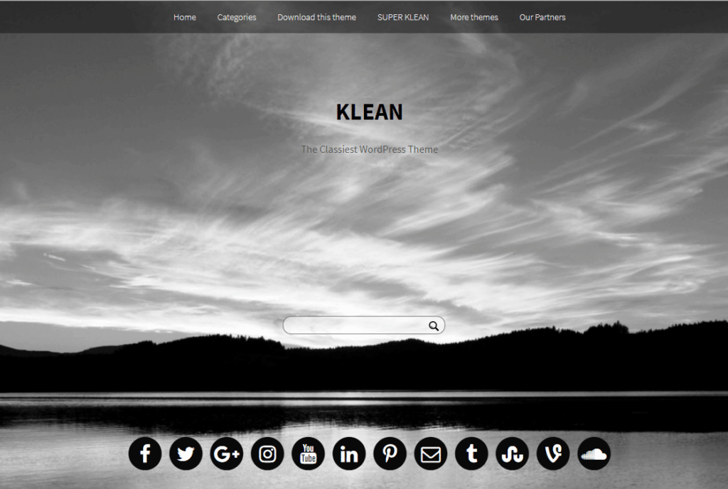 Best 15 Free Responsive Full-Screen Themes For WordPress - DesignHooks